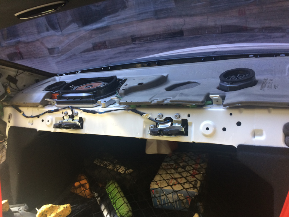 Опция 540 — Электро шторка заднего стекла. — Mercedes-Benz C-class ...