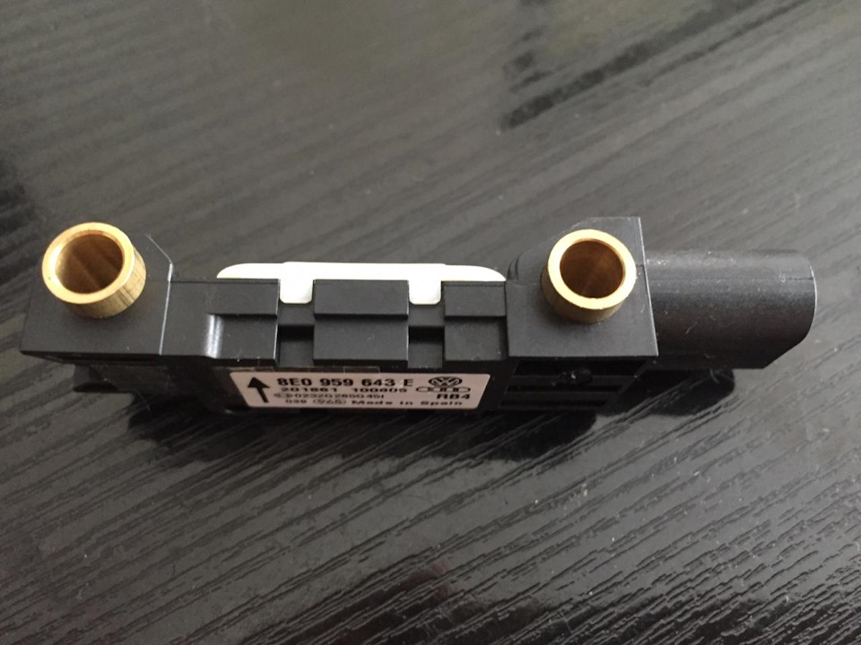 Датчик бокового удара G179 на Audi A4 (B6), Audi A6 Avant (C5), Audi A4 ...