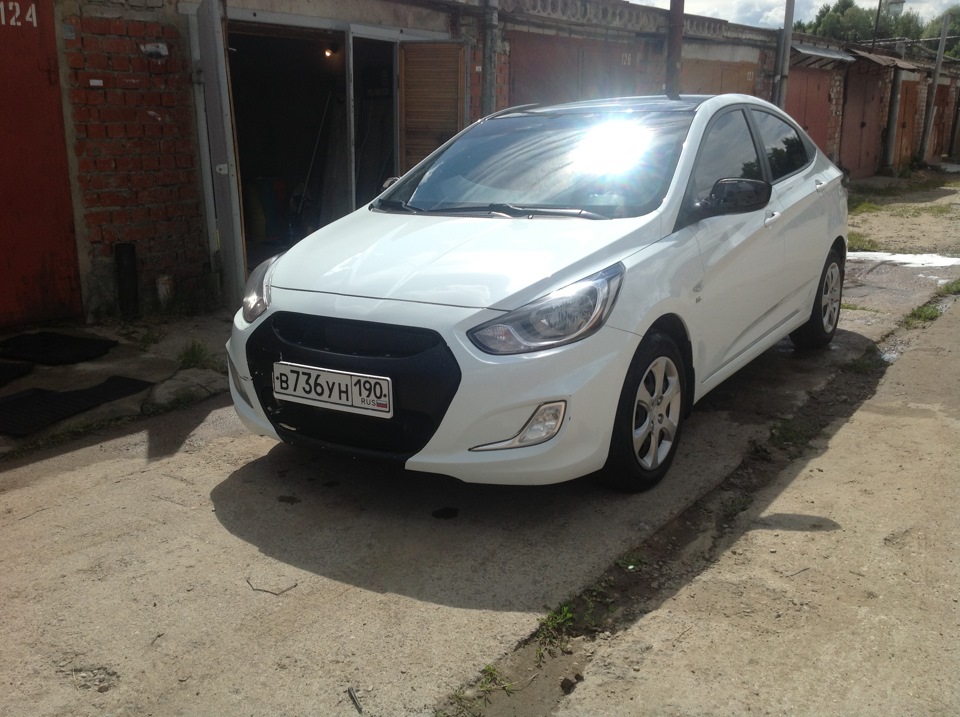 Новый бампер — Hyundai Solaris (1G), 1,6 л, 2012 года | тюнинг | DRIVE2