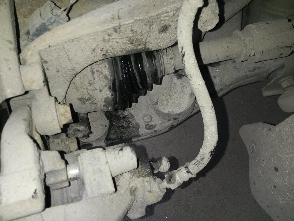 Пыльник — Mazda 3 (1G) BK, 2 л, 2006 года | поломка | DRIVE2