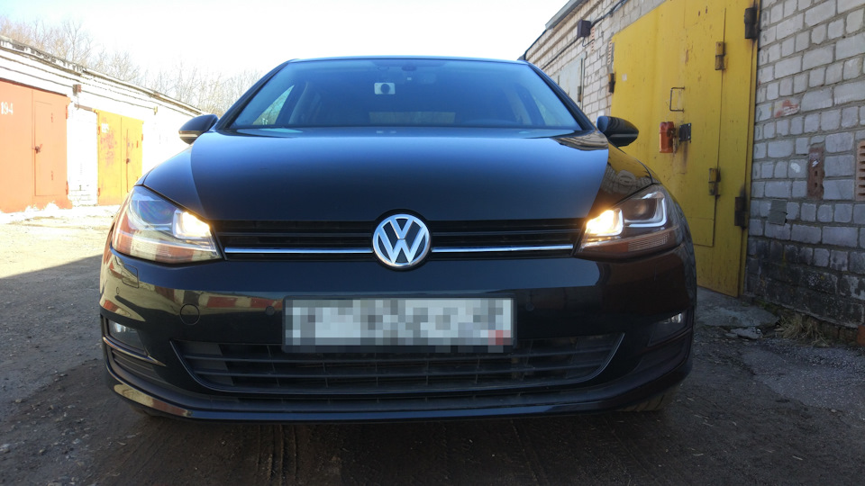 Заменил лампочки ДХО — Volkswagen Golf Mk7, 1,4 л, 2013 года ...