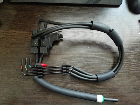 MB886426 ДАТЧИК ВКЛЮЧЕНИЯ ПОЛНОГО ПРИВОДА L200 (96-07), PAJERO/MONTERO ...