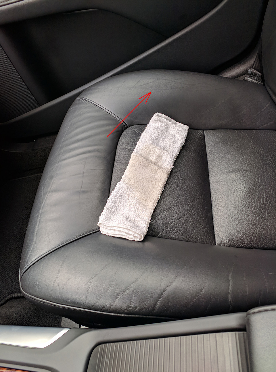 LeTech (Furniture Clinic) супротив Volvo Leather Care 31375176. — Volvo ...