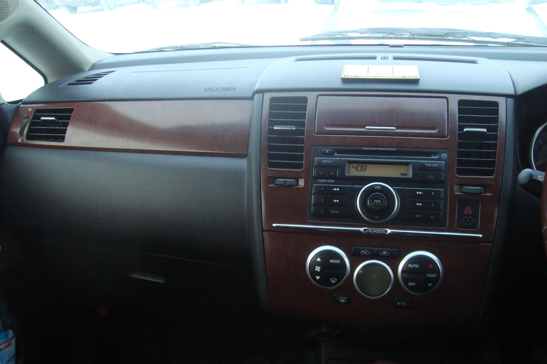 Заказал пленку под дерево — Nissan Tiida (1G), 1,5 л, 2009 года ...