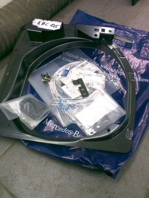 A4635401350 ПЕРЕДНИЙ БЛОК ПРЕДОХРАНИТЕЛЕЙ(FRONT SAM) Mercedes ...