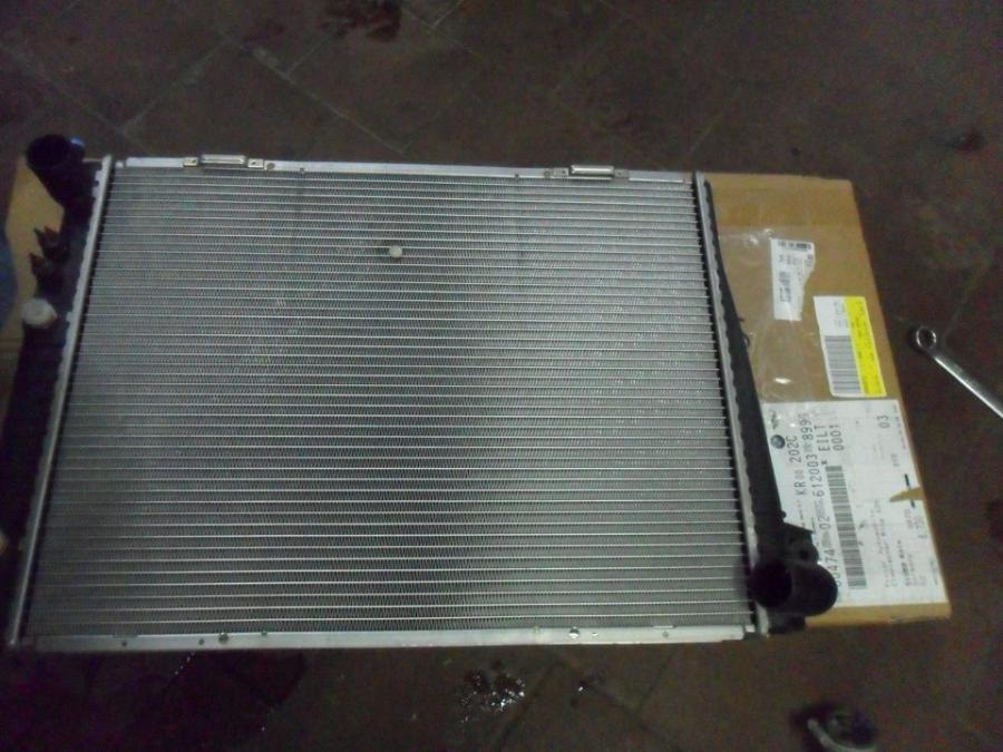 Радиатор охлаждающей жидкости для BMW: Номер запчасти:17 11 1 153 063 ...