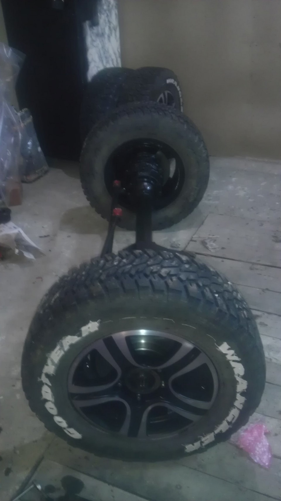 попались — УАЗ 469, 2,7 л, 1996 года | шины | DRIVE2