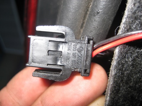 893971632 РАЗЬЕМ 2 PIN/GEHAEUSE VAG | Запчасти на DRIVE2