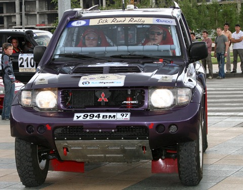 Pajero Evolution в ралли-рейдах — 11 лет не возраст! — Mitsubishi ...