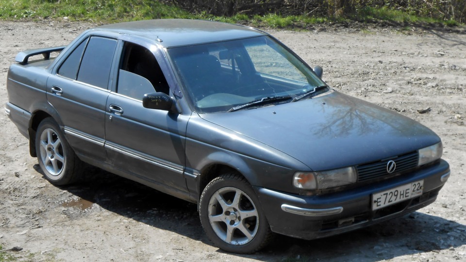 Лампа давления масла тухнет только через 4 секунды — Nissan Sunny B13