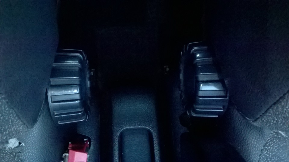 Буксировочный болт "a la JDM Style" — Renault Clio II, 1,2 л, 2004 года ...