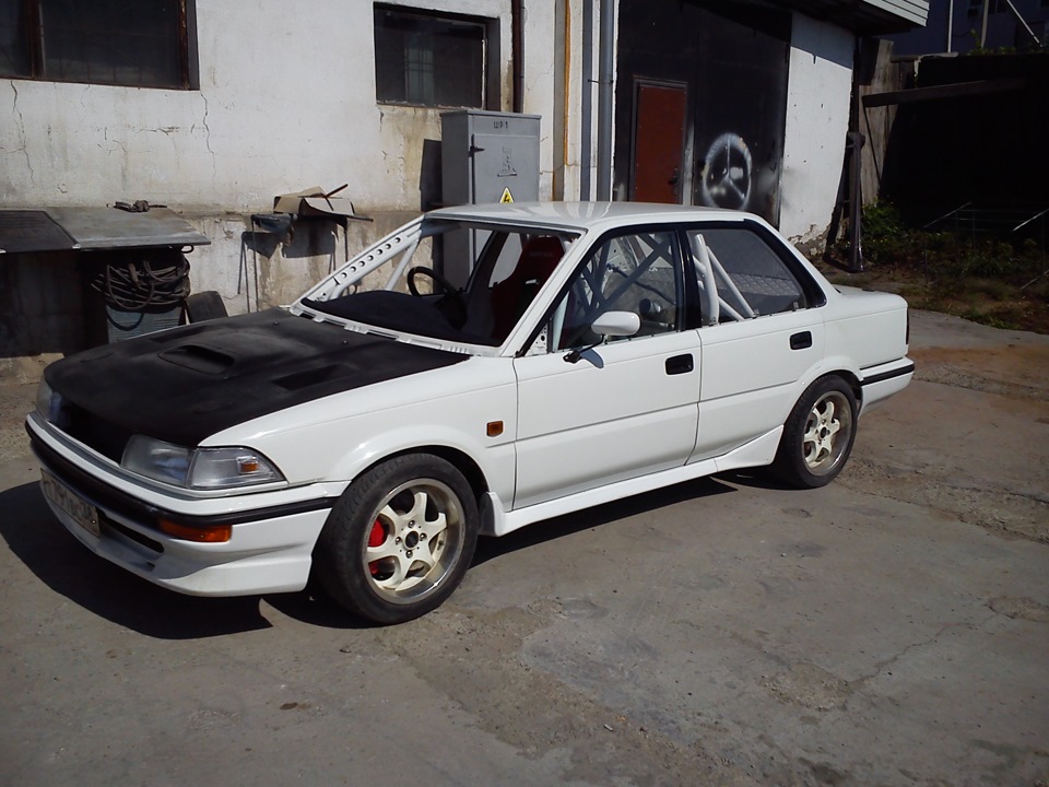 Corolla в городе или первый дальний выезд — Toyota Corolla (90), 2 л ...