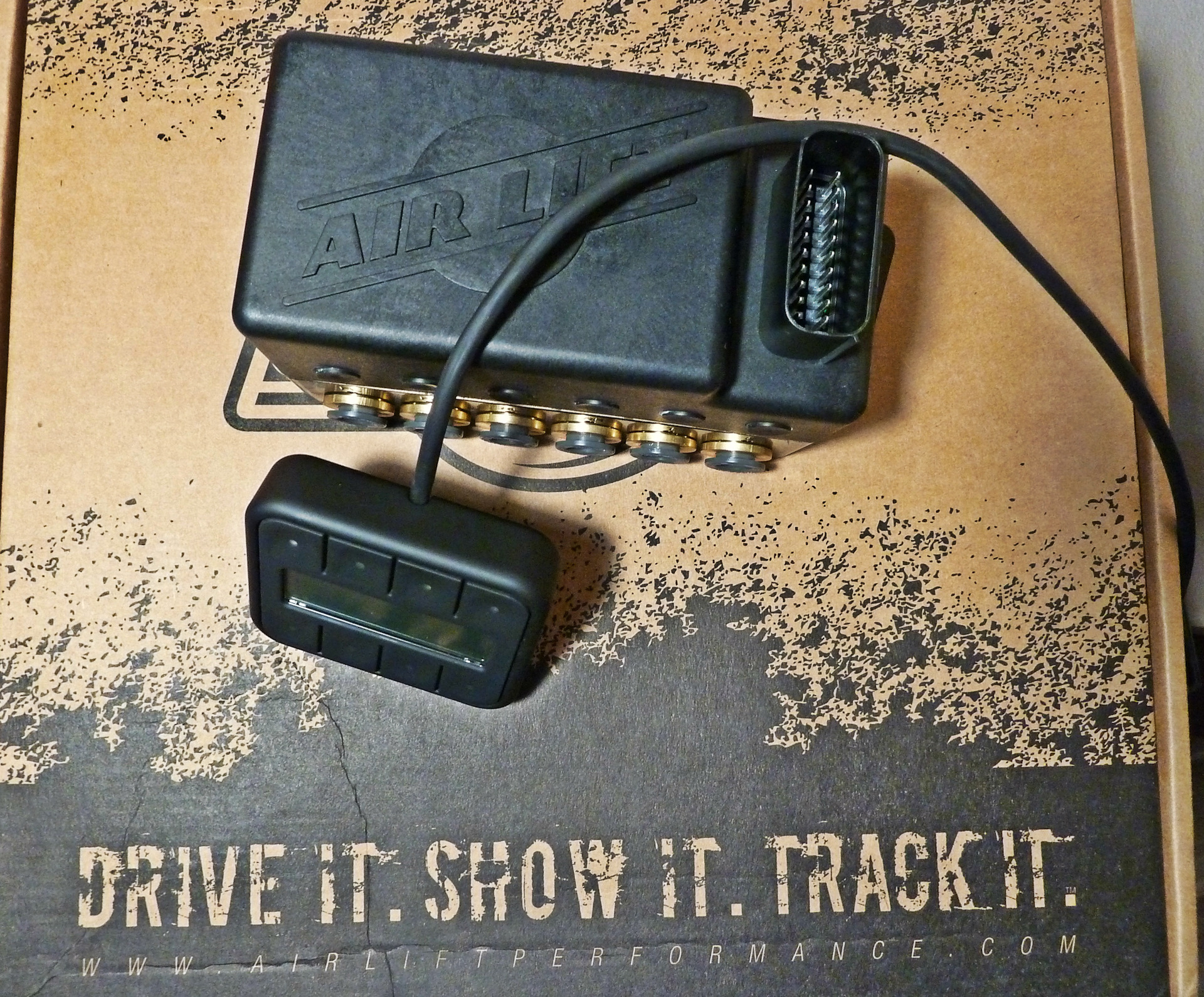 AIRLIFT AUTOPILOT V2 контроллер — Volkswagen Golf Mk4, 3,2 л, 2000 года ...