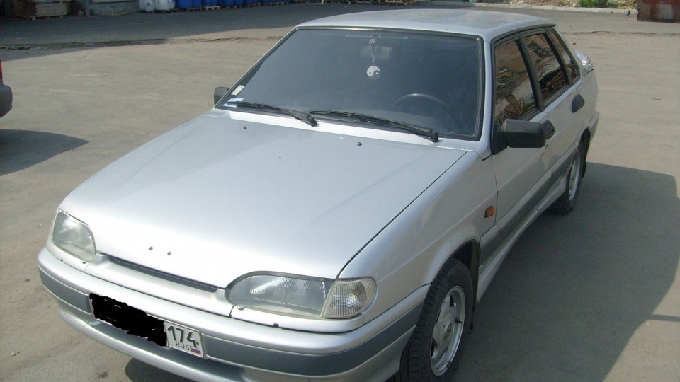 А моя первая машинка колесит нынче в Каслях — Lada 2115 1 5 л 2004