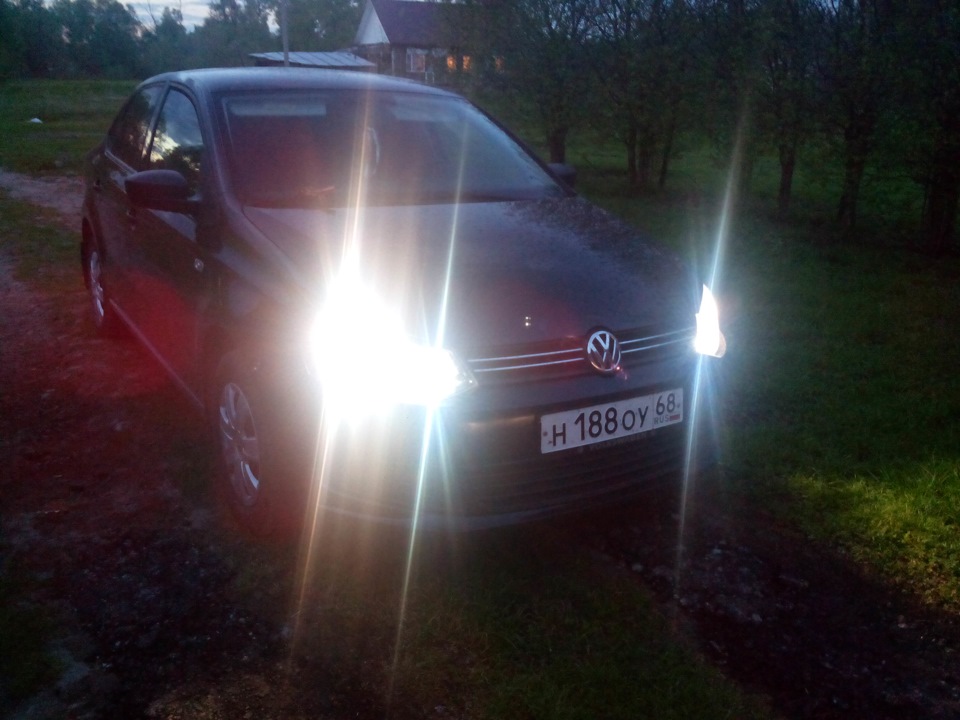 Видеорегистратор и немного колхоза) — Volkswagen Polo Sedan, 1,6 л ...