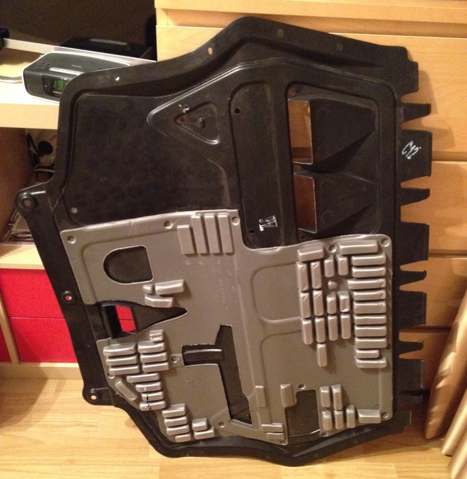 1K0825235AB Изоляция моторного отделения VAG | Запчасти на DRIVE2