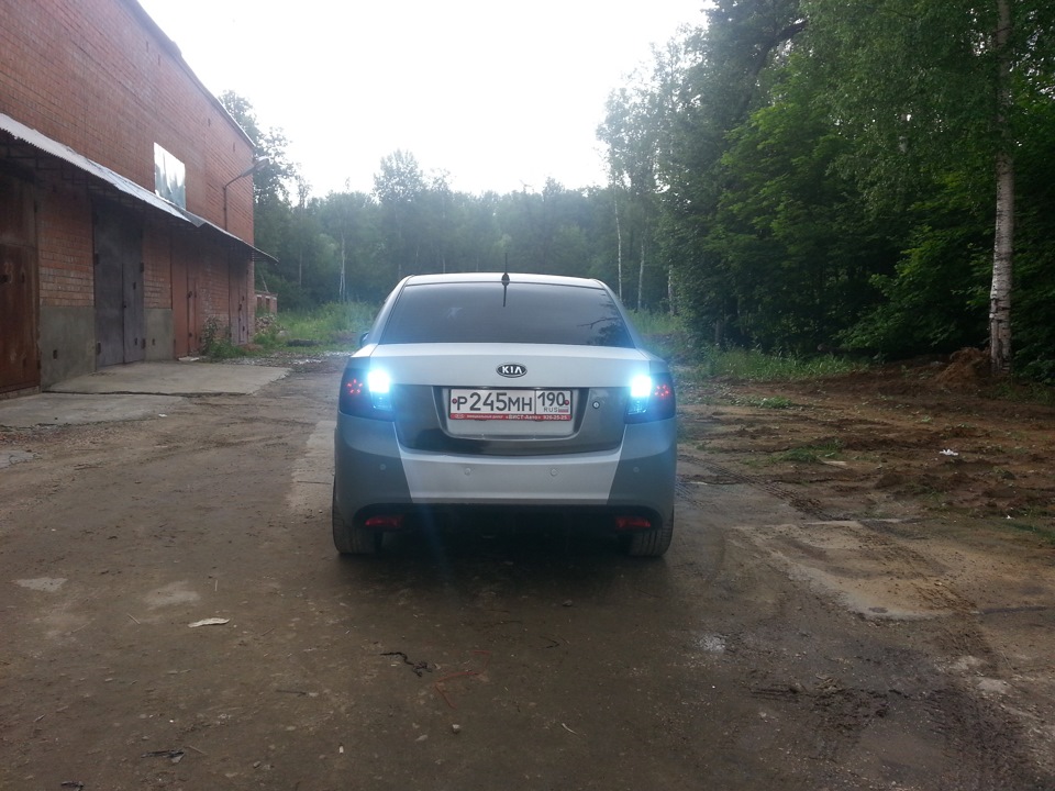 87. Xenon is total complete . . . — KIA Rio (2G), 1,4 л, 2010 года ...