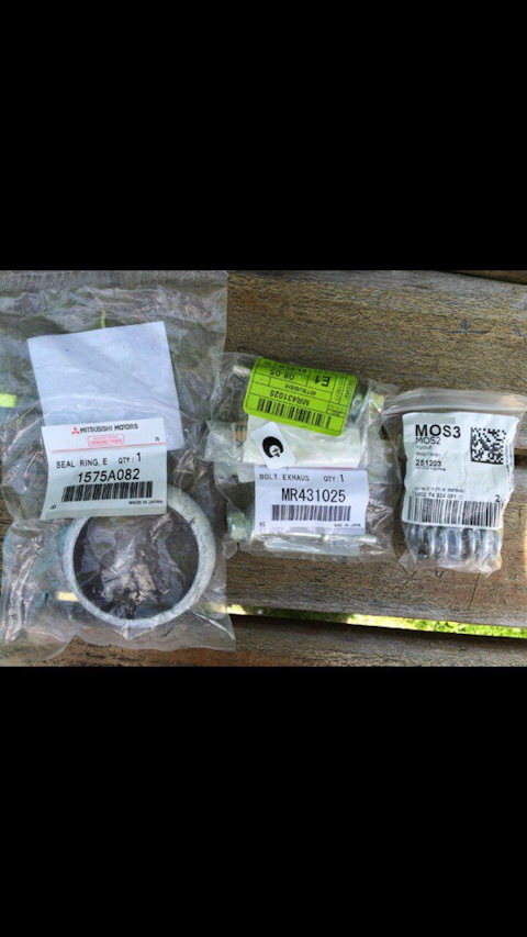 MR431025 БОЛТ КРЕПЛЕНИЯ ГЛУШИТЕЛЯ PAJERO/MONTERO, OUTLANDER (2000-2006 ...