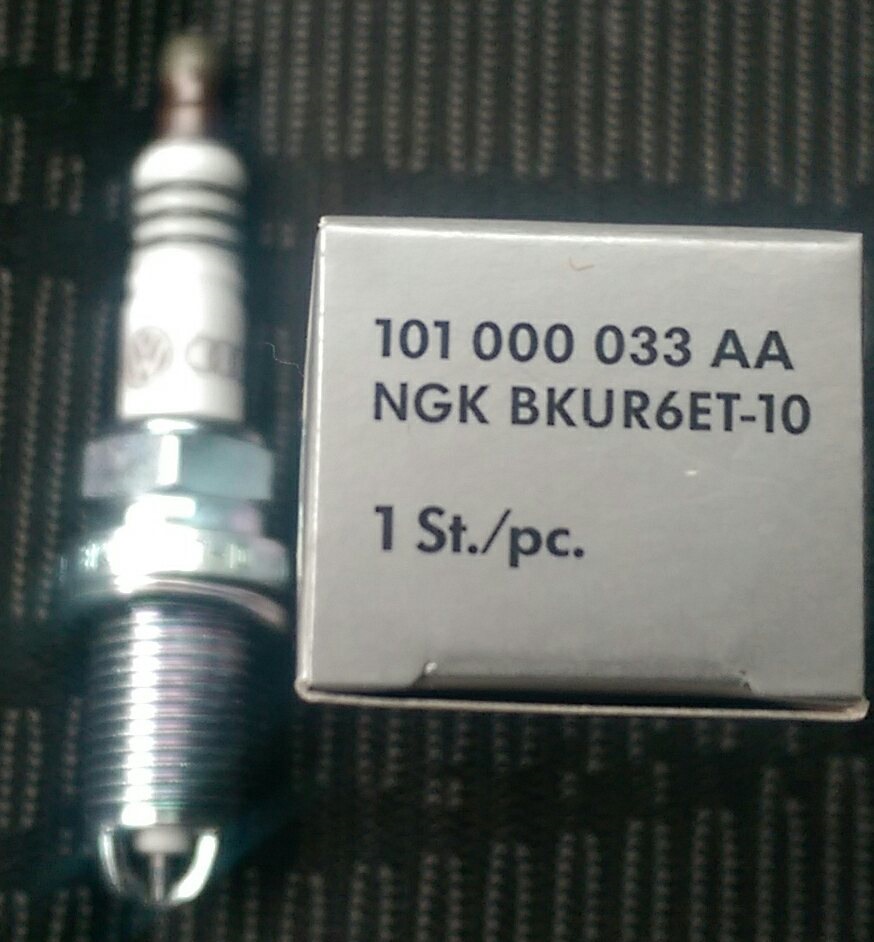 101000033AA СВЕЧА ЗАЖИГАНИЯ/ZUENDKERZE VAG | Запчасти на DRIVE2