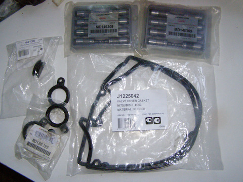 MD050536 Комплект прокладок, крышка головки цилиндра Mitsubishi ...