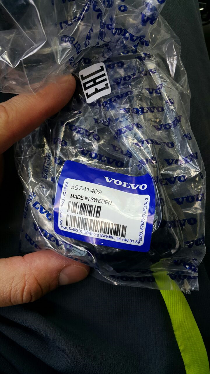 30741409 Кронштейн крепления патрубка Volvo | Запчасти на DRIVE2