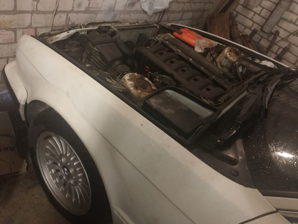 слегка повеселился и попал на глушитель))) — BMW 5 series (E34), 2 л ...