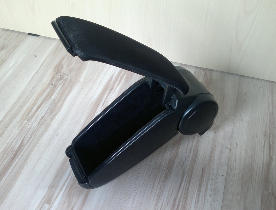 Продам подлокотник для поло 6R (от 2009г.в.) — Сообщество «Volkswagen ...