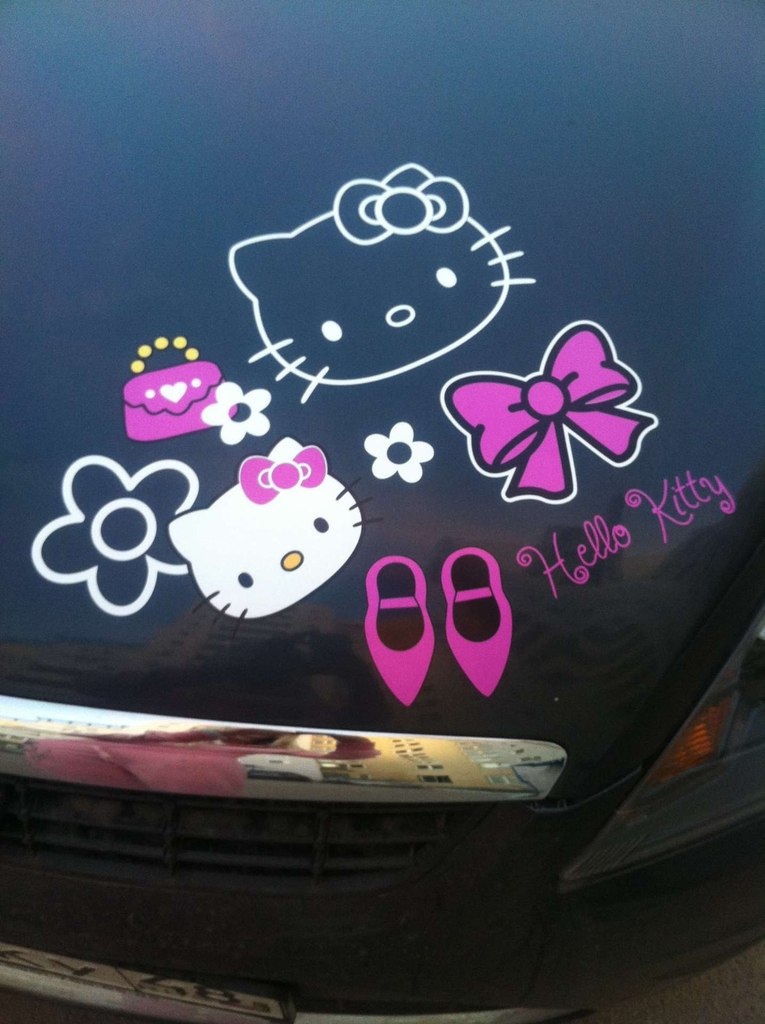 Hello Kitty — Ford Focus Hatchback II, 2 л, 2011 года | аксессуары | DRIVE2