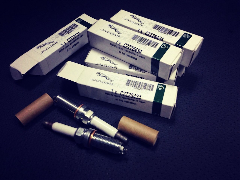 C2Z28434 СВЕЧА ЗАЖИГАНИЯ Jaguar Land Rover | Запчасти на DRIVE2