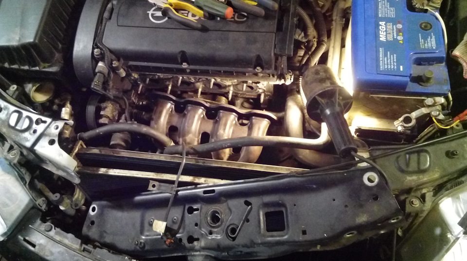 Как и у всех, теплообменник — Opel Astra H, 1,8 л, 2011 года | своими ...