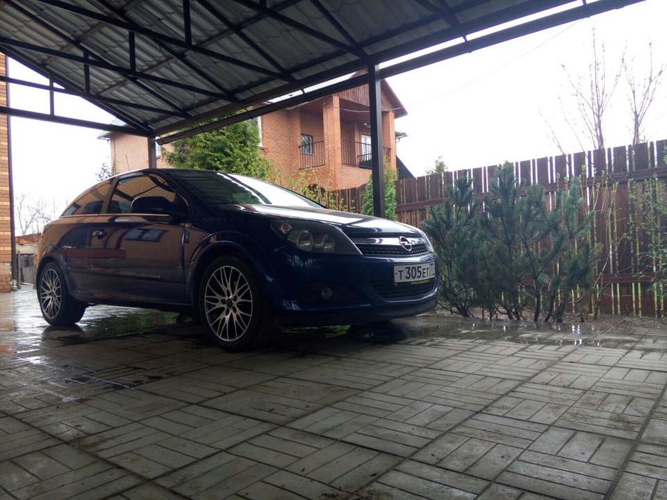 Летние колёса R17 по вкусной цене! — Opel Astra H GTC, 1,8 л, 2008 года | колёсные диски | DRIVE2