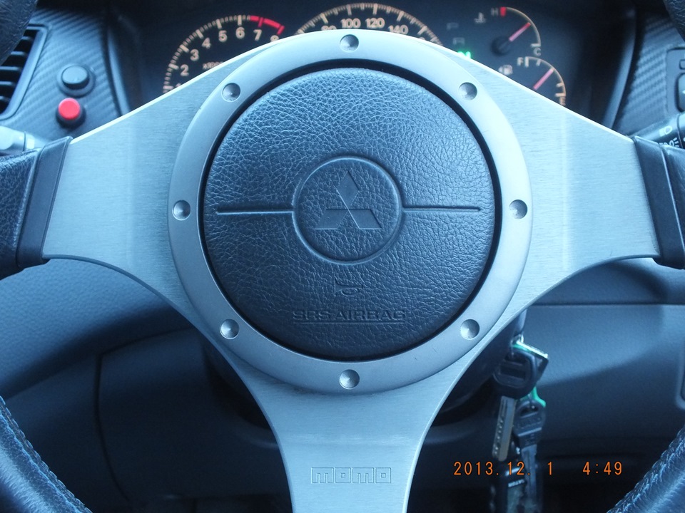 Руль MOMO CT9A — Mitsubishi Lancer IX, 2,5 л, 2004 года | тюнинг | DRIVE2