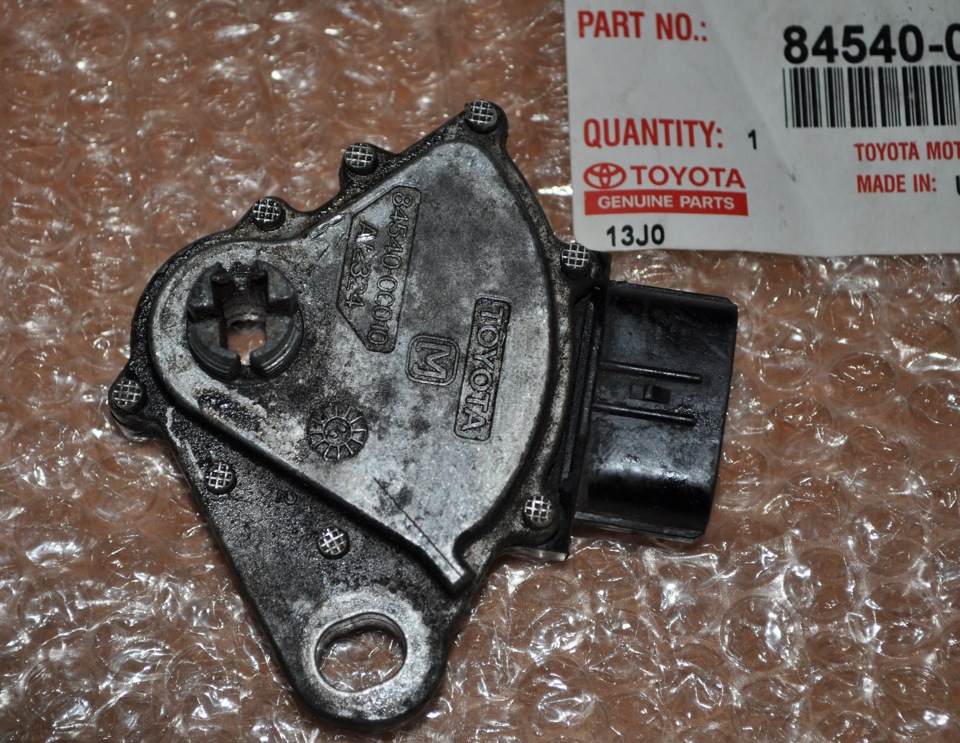 Селектор переключения переднего и заднего хода — Toyota Tundra (II), 5 ...