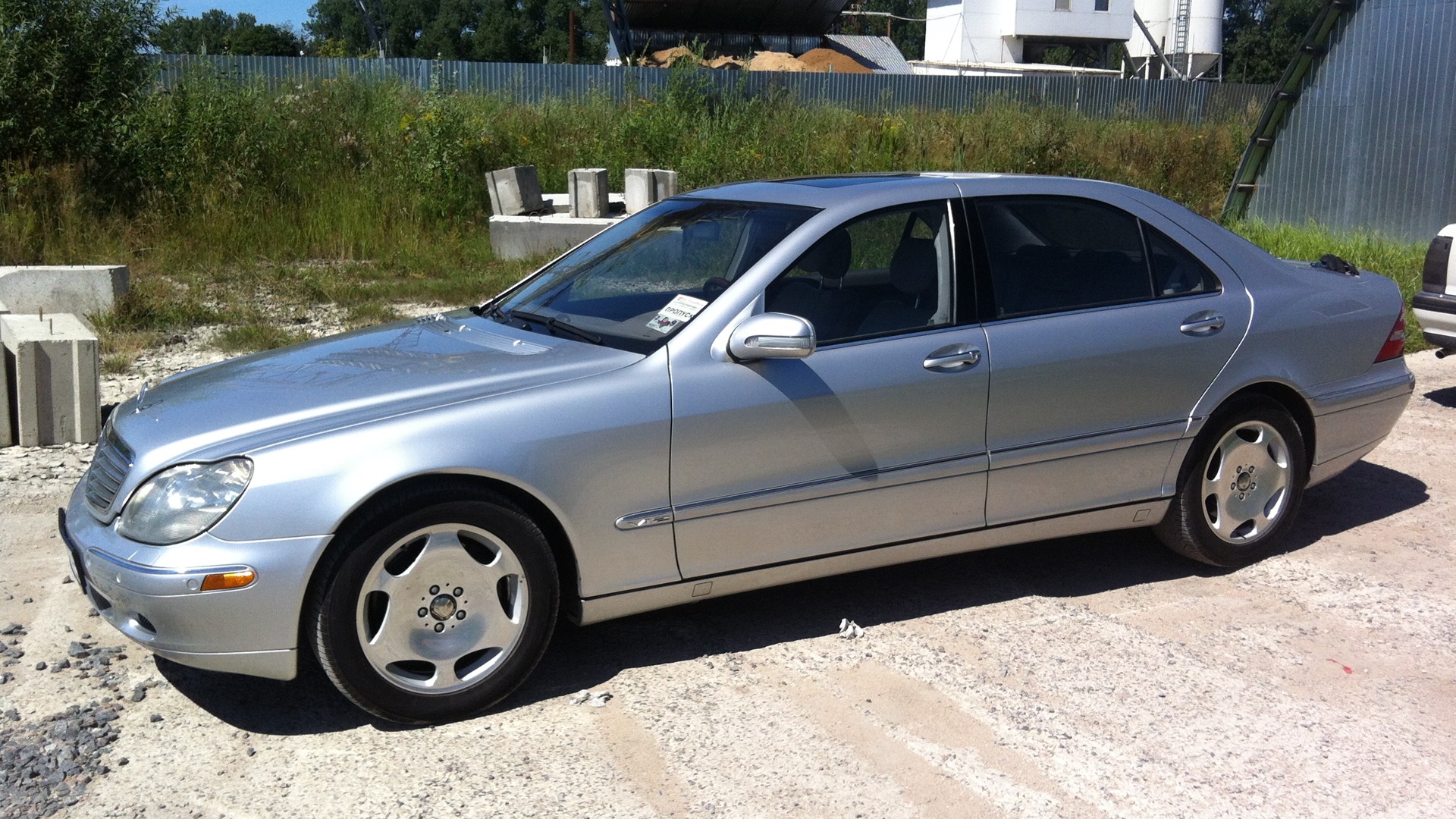 Mercedes-Benz S-Class (W220) бензиновый 2001 | V12 на DRIVE2