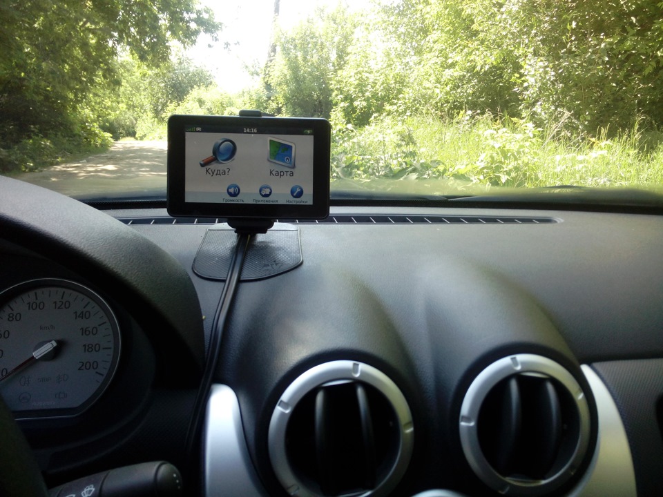 Навигатор Garmin Nuvi 3590 — Renault Logan (1G), 1,6 л, 2012 года ...