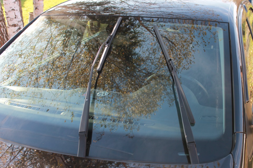 Щетки стеклоочистителя — Volkswagen Polo Sedan, 1,6 л, 2012 года ...