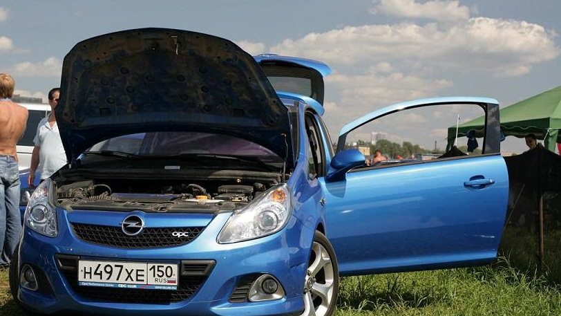 Opel Corsa D OPC 1.6 бензиновый 2008 | Arden Blue на DRIVE2