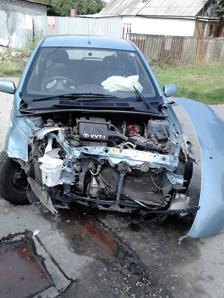 Восстановление Toyota Vitz 1SZ после лобового. — DRIVE2