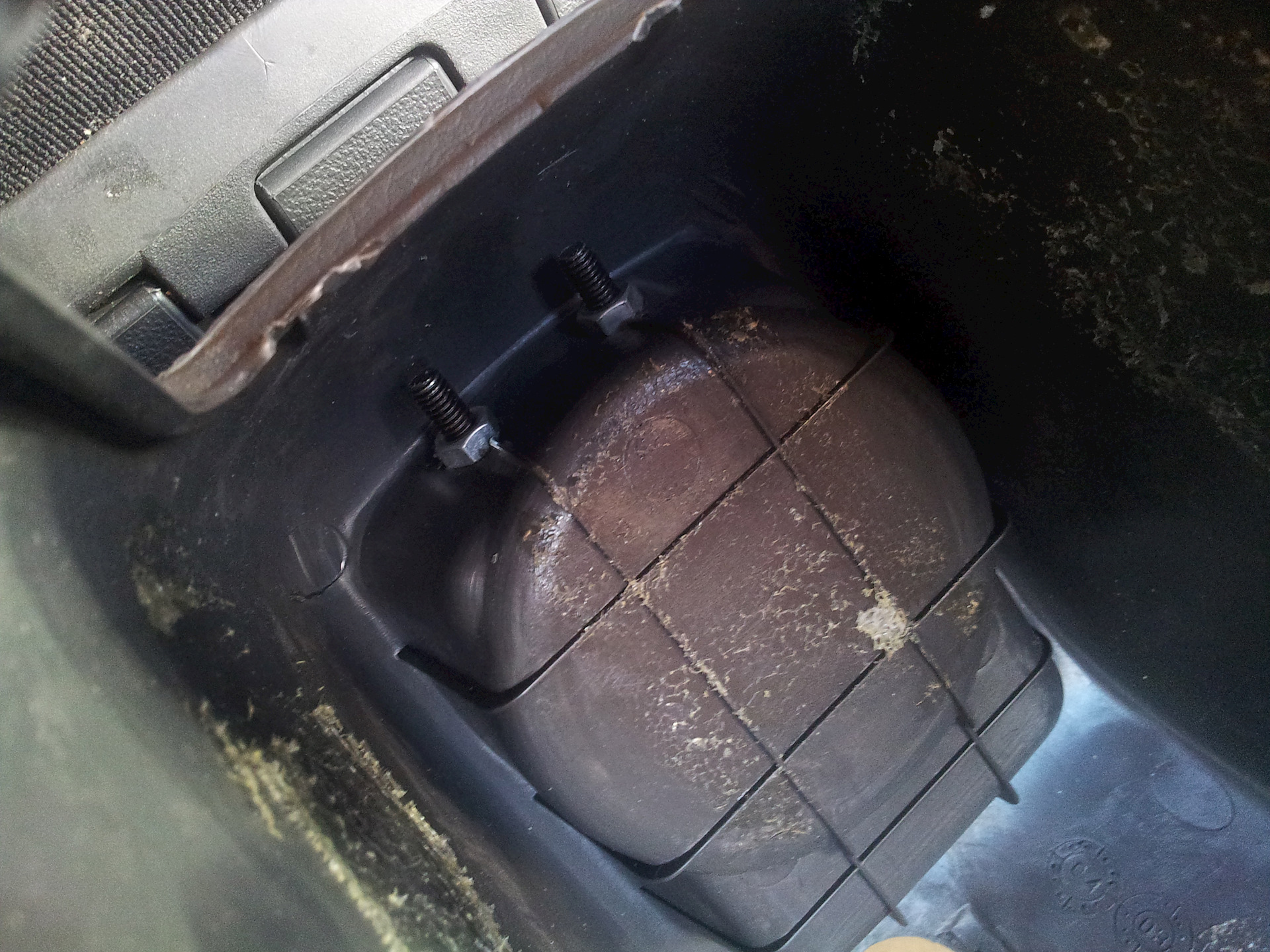 Подлокотник от приоры в ланос — Chevrolet Lanos, 1,5 л, 2006 года ...