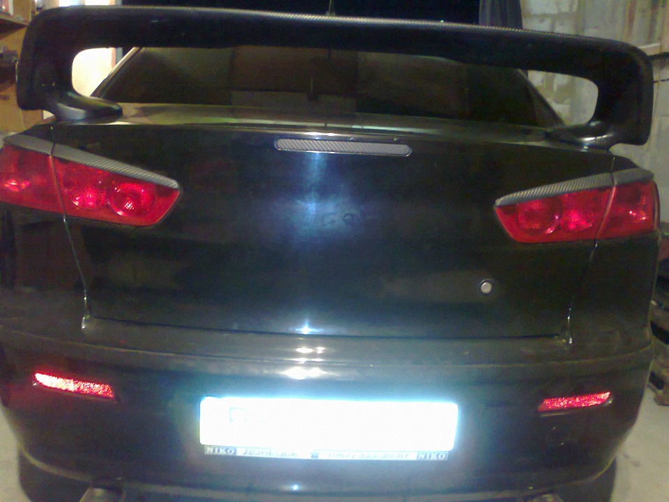 Тонировка задних фонарей RED! — Mitsubishi Lancer X, 1,5 л, 2007 года ...