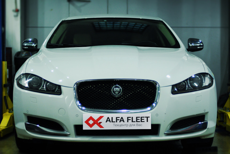 Меняем колодки на злом Яге — Jaguar XF S! — Alfa Fleet на DRIVE2