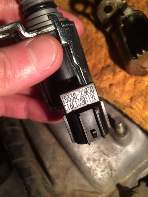 1533022030 КЛАПАН ИЗМЕНЕНИЯ ФАЗ ГРМ TOYOTA AURIS (06-12), AVENSIS (03 ...