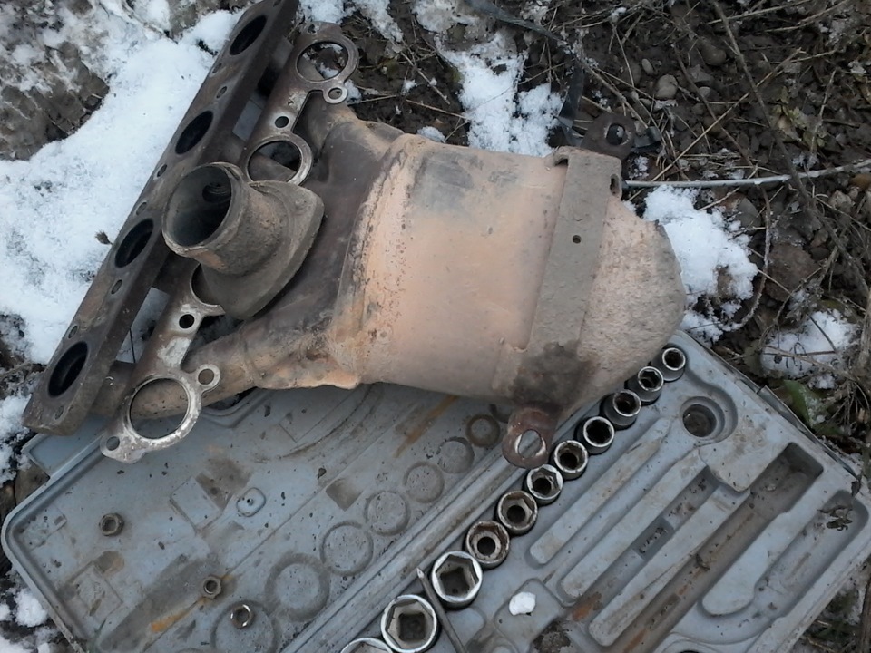 Выпускной коллектор ( паук) — Lada Приора седан, 1,6 л, 2011 года ...