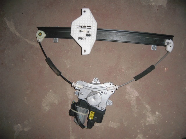 Остатки запчастей в продажу — Chevrolet Captiva (1G), 2,4 л, 2009 года ...