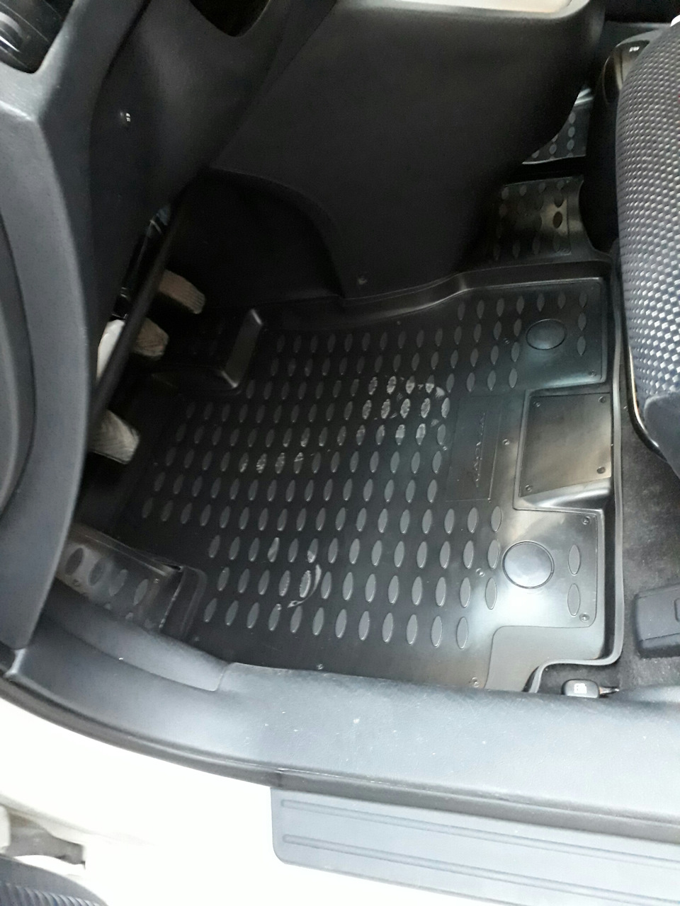Новые полиуретановые ковры Novline. — Hyundai Tucson (JM), 2 л, 2008 ...