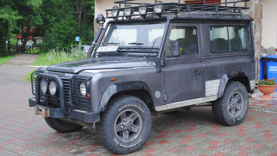 Land Rover Defender (L315/L316) дизельный 2002 | Tomb Raider на DRIVE2