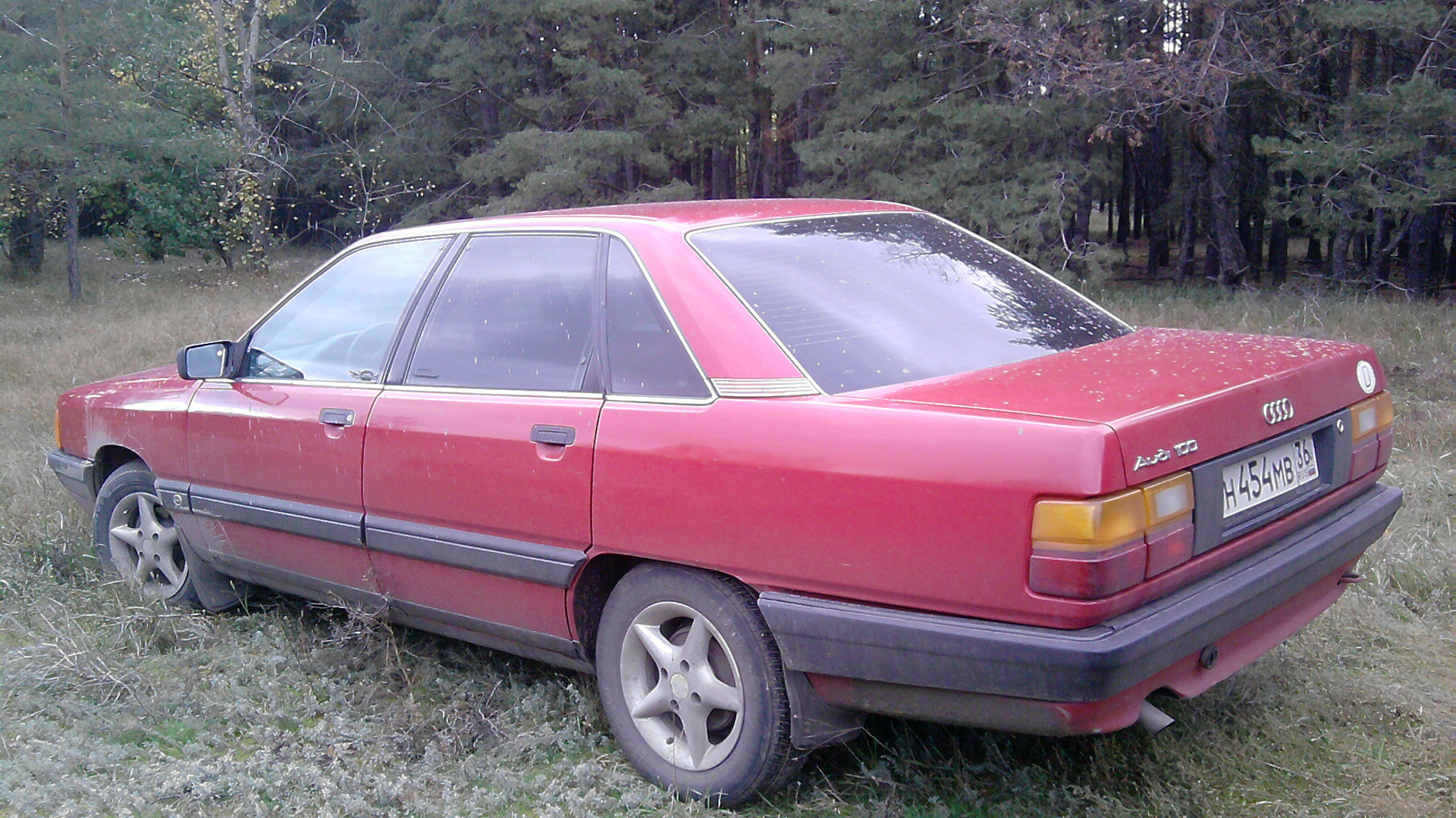 Audi 100 (C3) 1.8 бензиновый 1988 | Красная стрела на DRIVE2