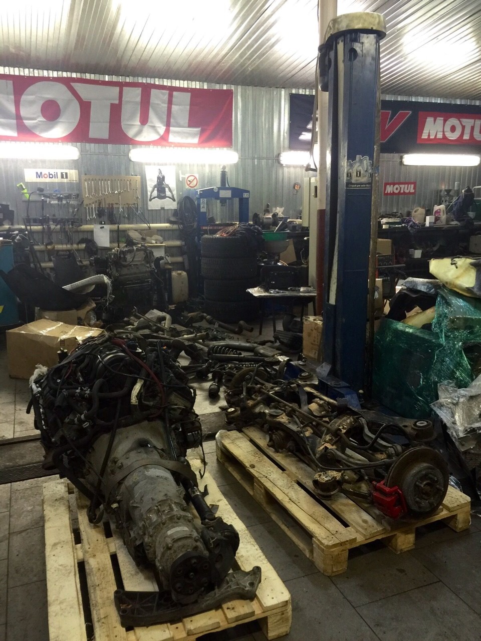 Через тернии к звёздам! Делаем из Chrysler 300C 2.7 -> 5.7 AWD — Mopar ...