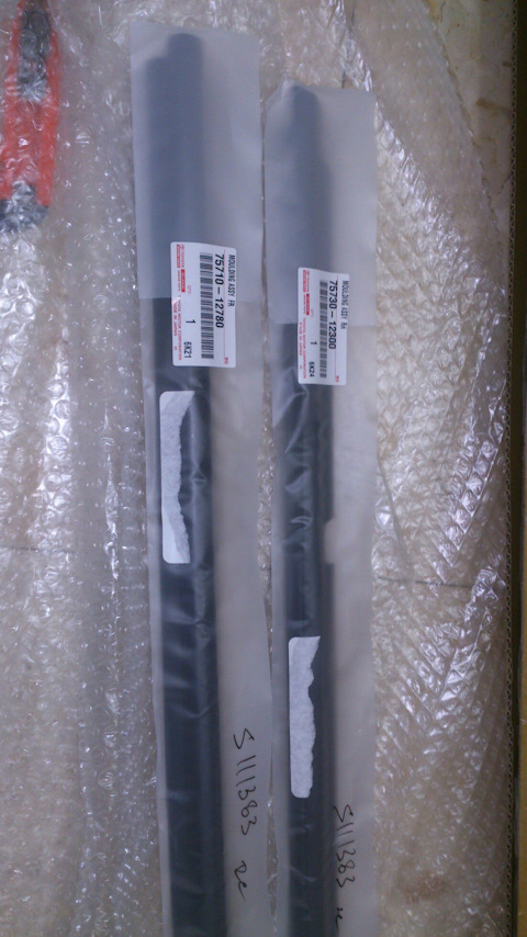 7571012780 Молдинг стекла передней правой двери Corolla TOYOTA LEXUS ...