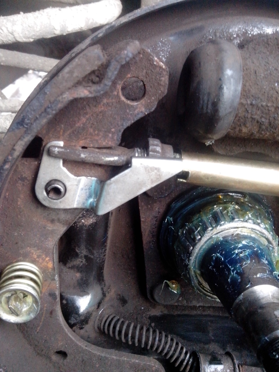 замена заднего ступичного подшипника. две стороны — Chevrolet Lanos, 1 ...